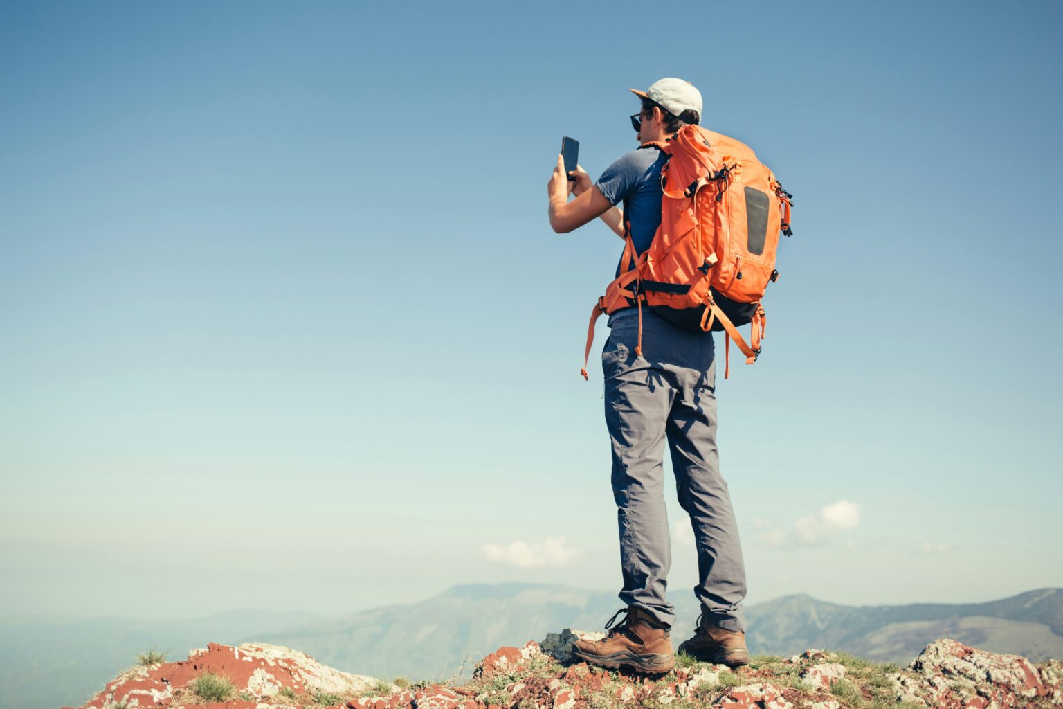 Best Hiking Apps for Tracking Your Progress